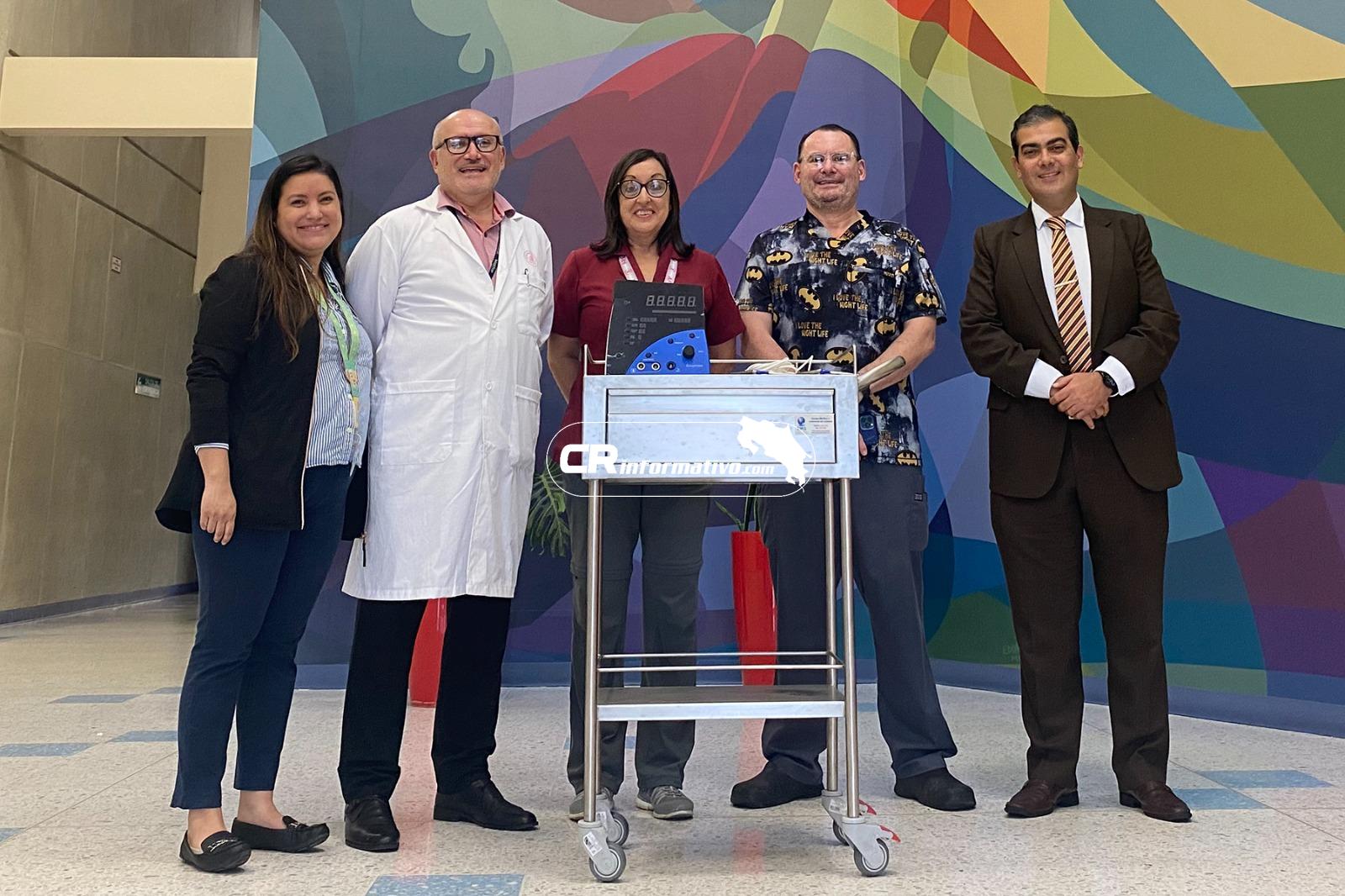 Hospital Calderón Guardia recibe avanzado equipo para cirugías de ...